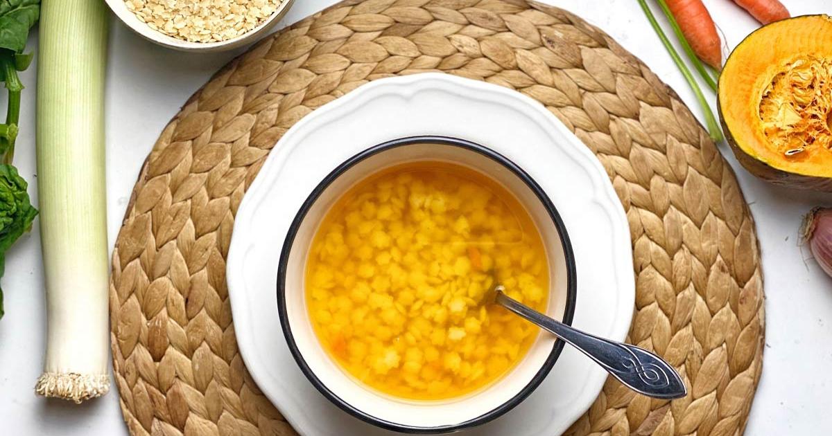 Ricetta Pastina In Brodo Colorato con dosi e fasi preparazione